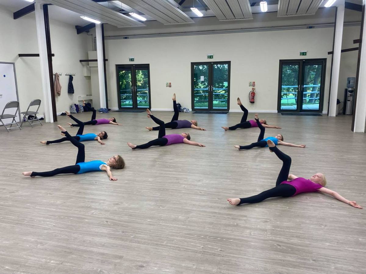 Modern – SLH Dance Academy